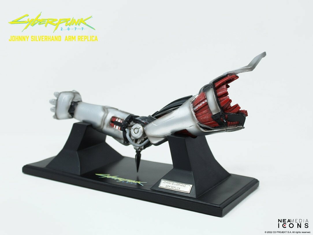 Cyberpunk 2077: Johnny Silverhand Arm Replica | Minotaur.cz