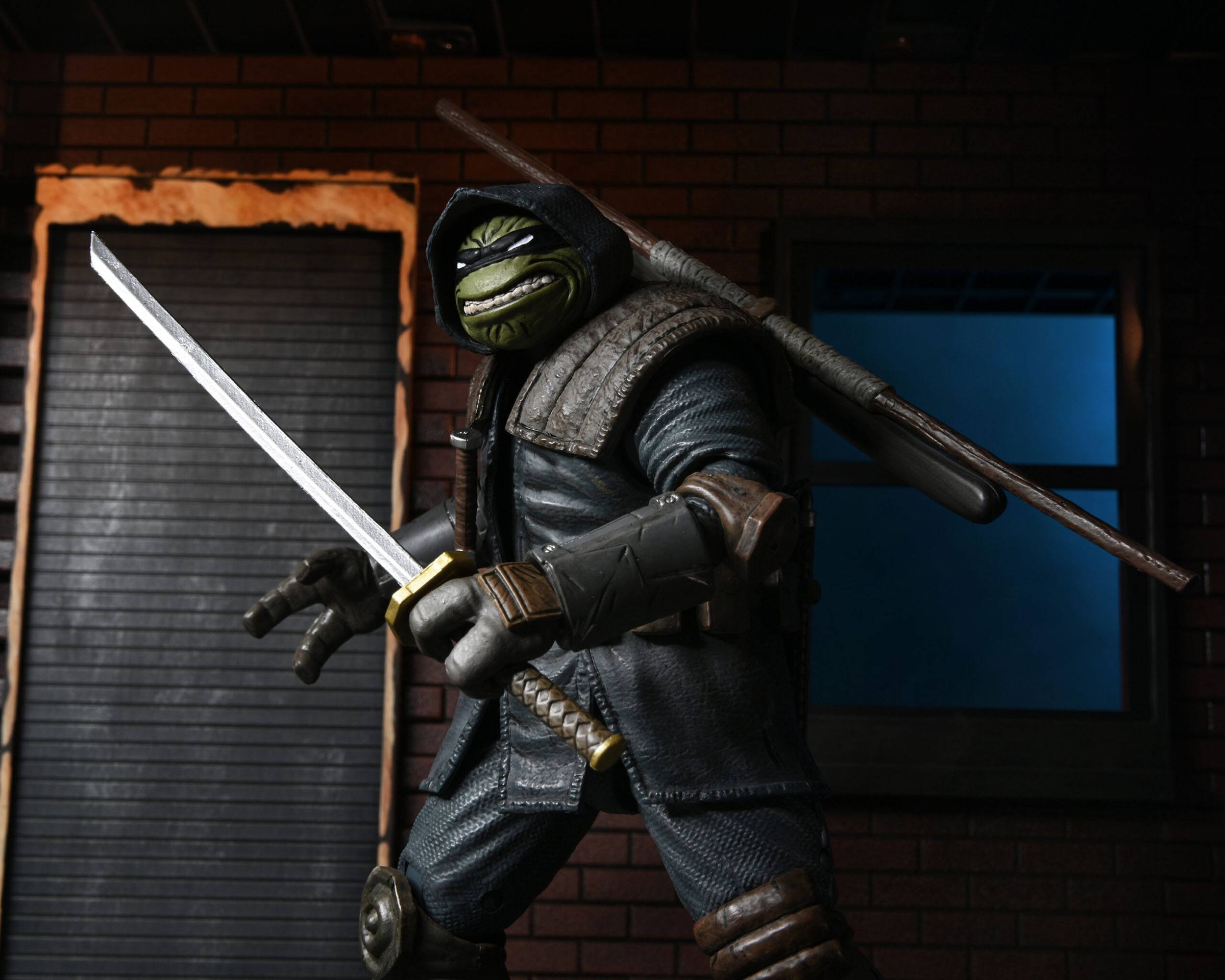 Teenage Mutant Ninja Turtles - The Last Ronin (Armored) Action Figure ...